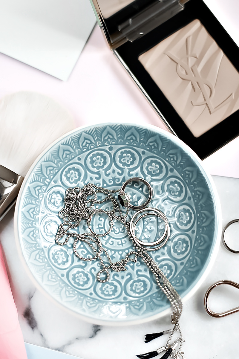 Blog Photo Styling: 9 Affordable Photography Props – THIRTEEN THOUGHTS