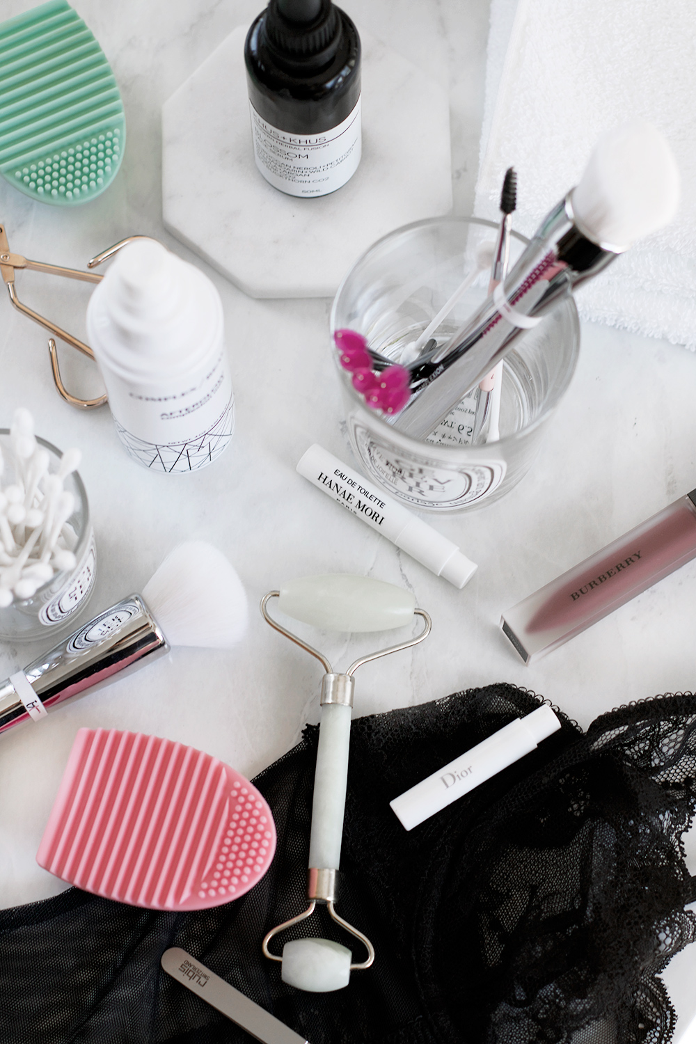 All about my favorite “everyday” beauty tools – THIRTEEN THOUGHTS